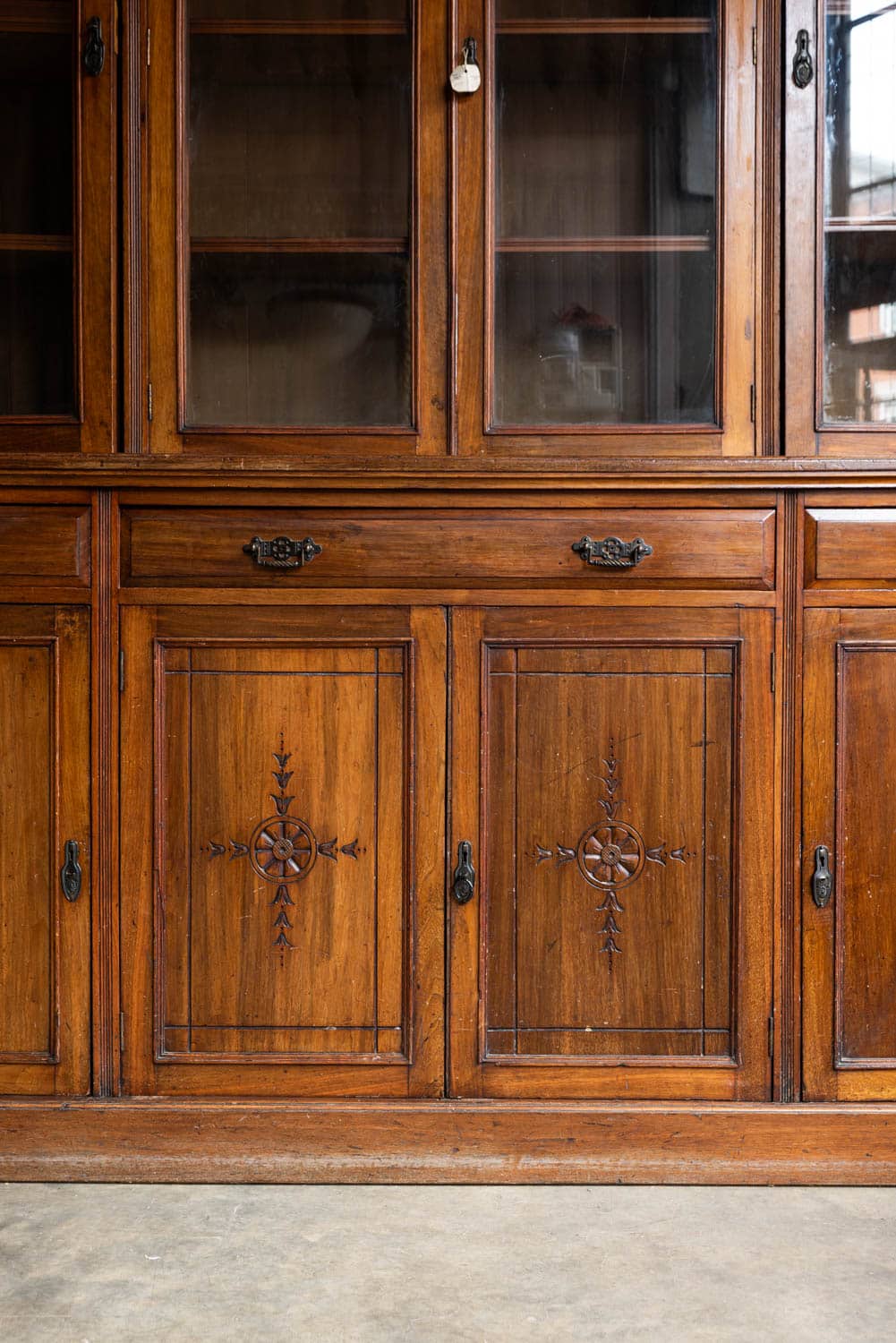 Antique Library Bookcase #9107 - Retrouvius