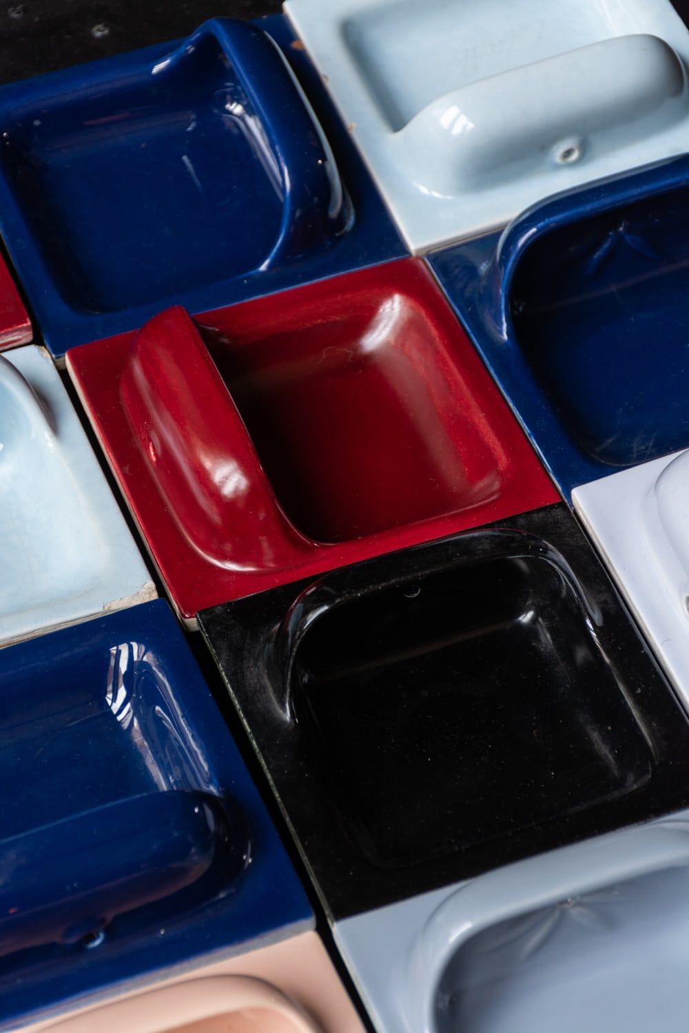 Batch Of Blue-Red Vintage Soap-Dish Tiles #4671 - Retrouvius