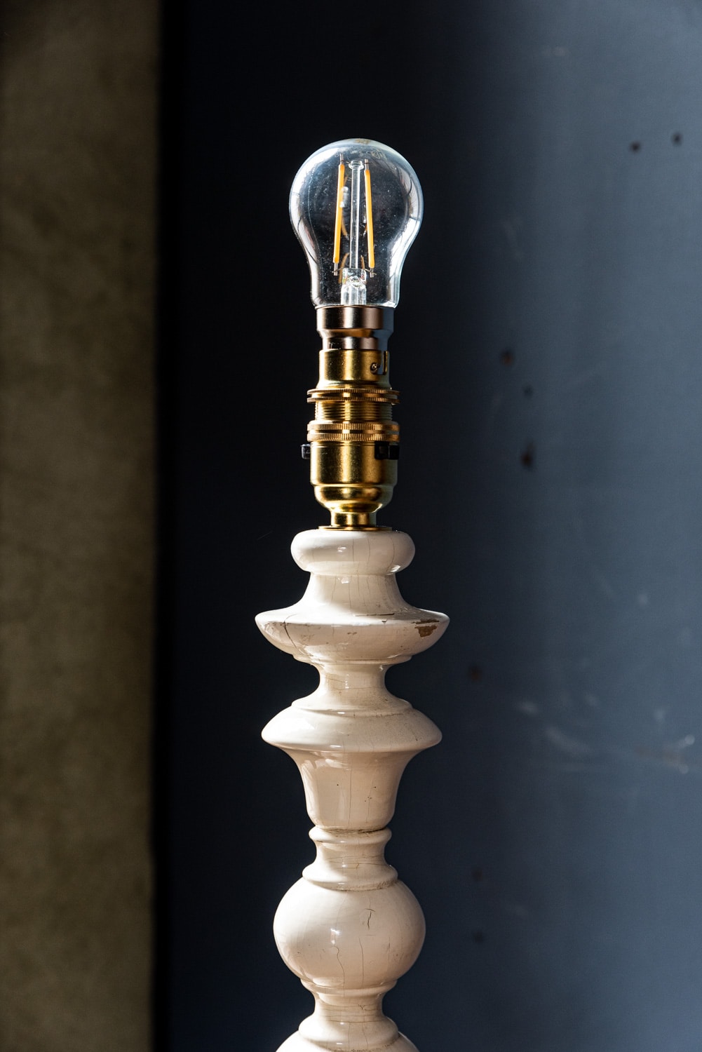 Bobbin Table Lamp #8460 - Retrouvius