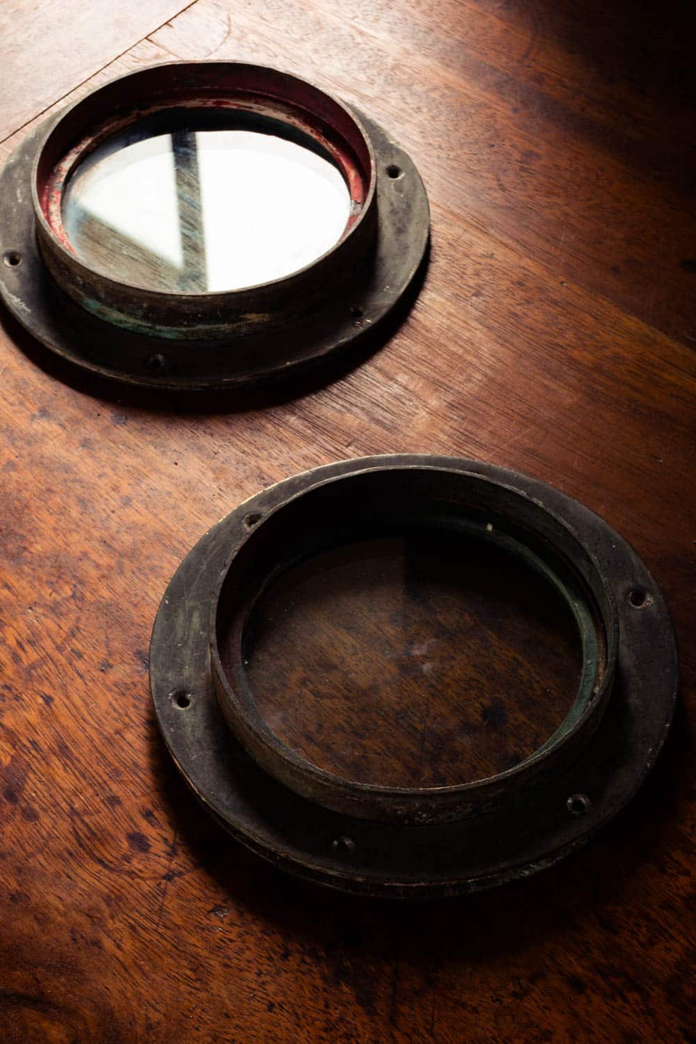 Brass Porthole Windows #9709 - Retrouvius