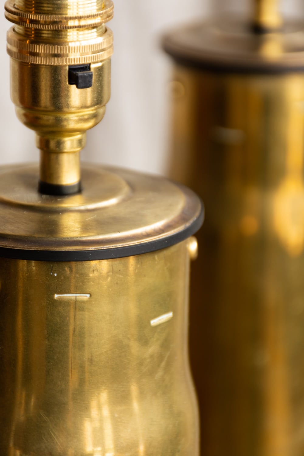 Brass Shell Table Lamps #8672 - Retrouvius