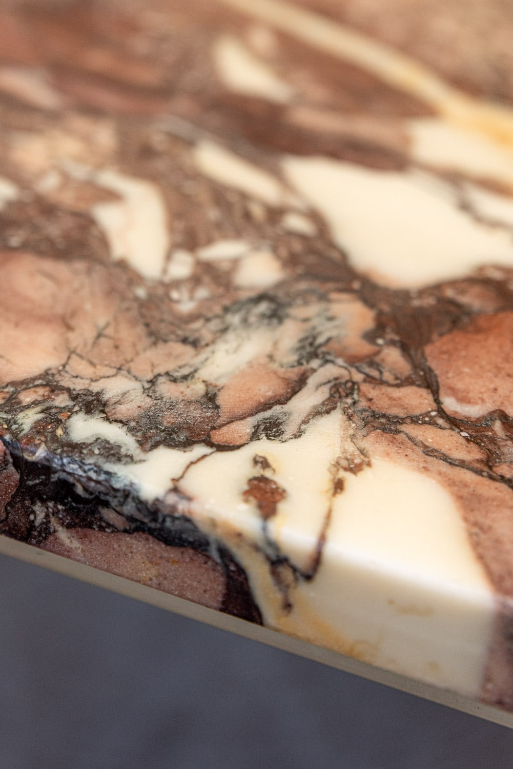 Calcatta Viola Marble table #8187 - Retrouvius