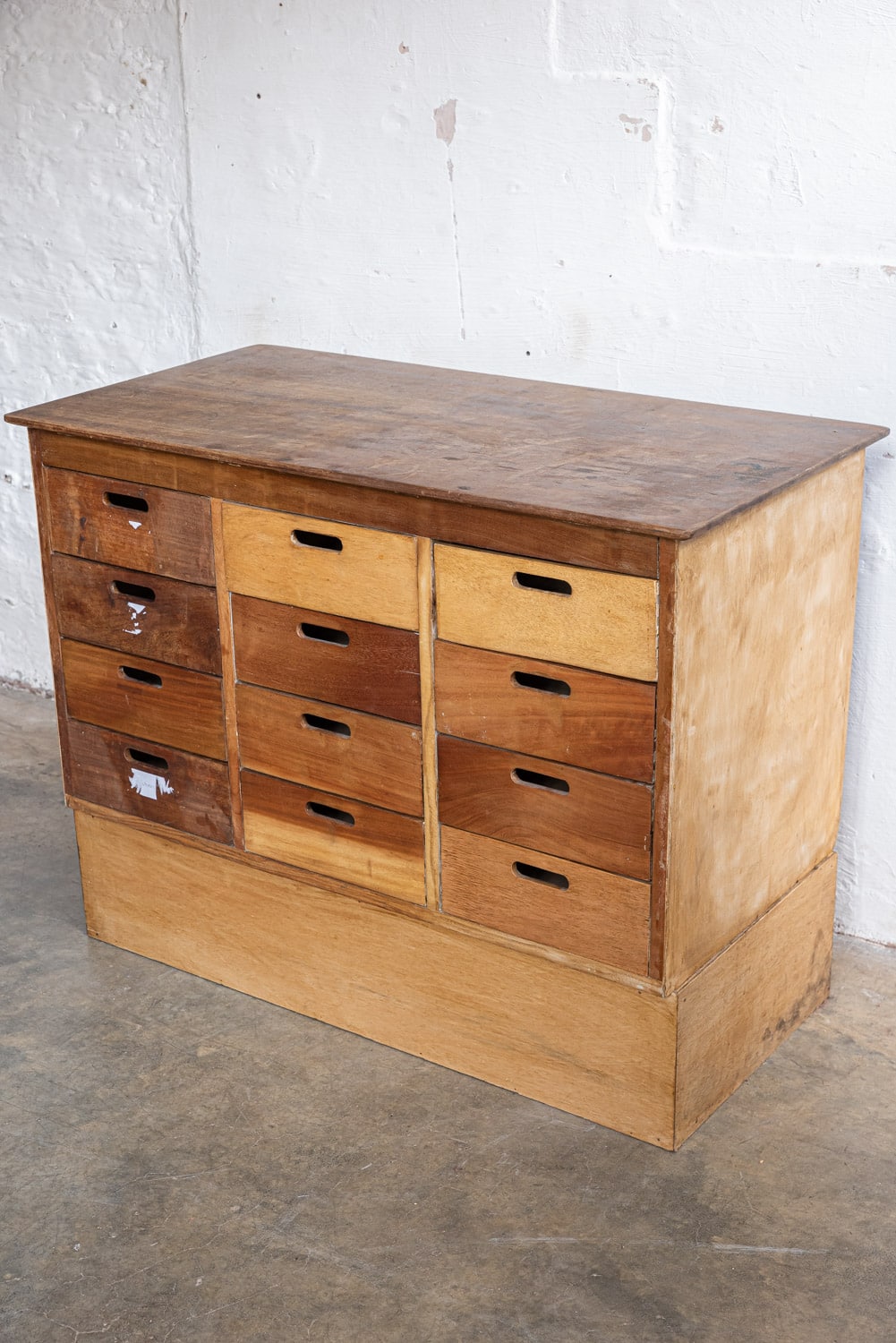 Double-Sided Shop Drawers - Retrouvius