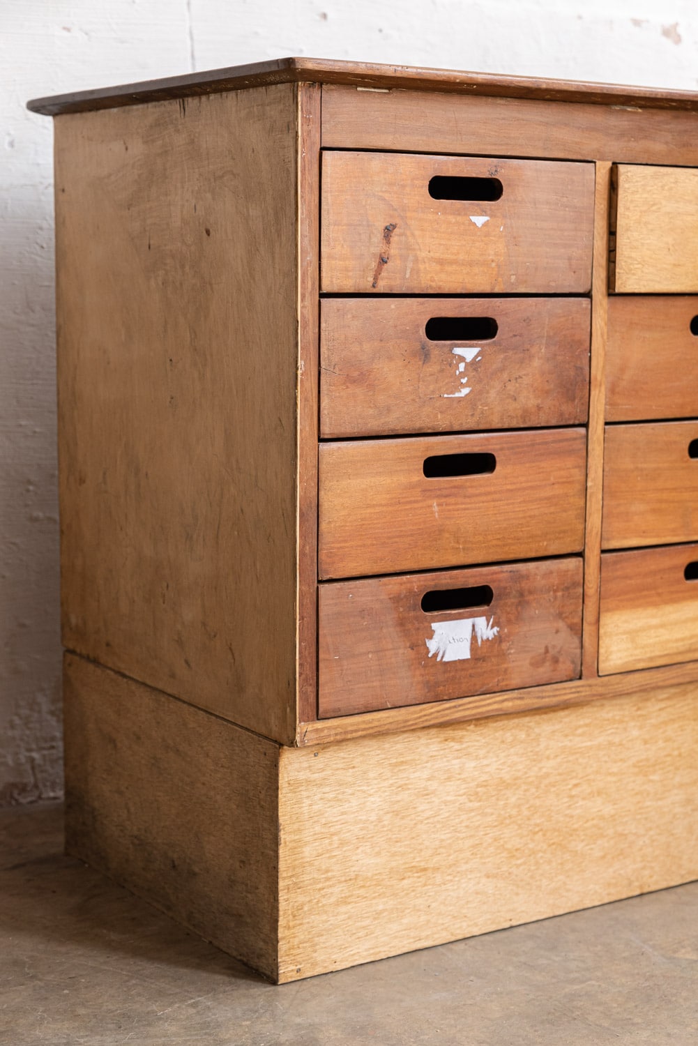 Double-Sided Shop Drawers - Retrouvius