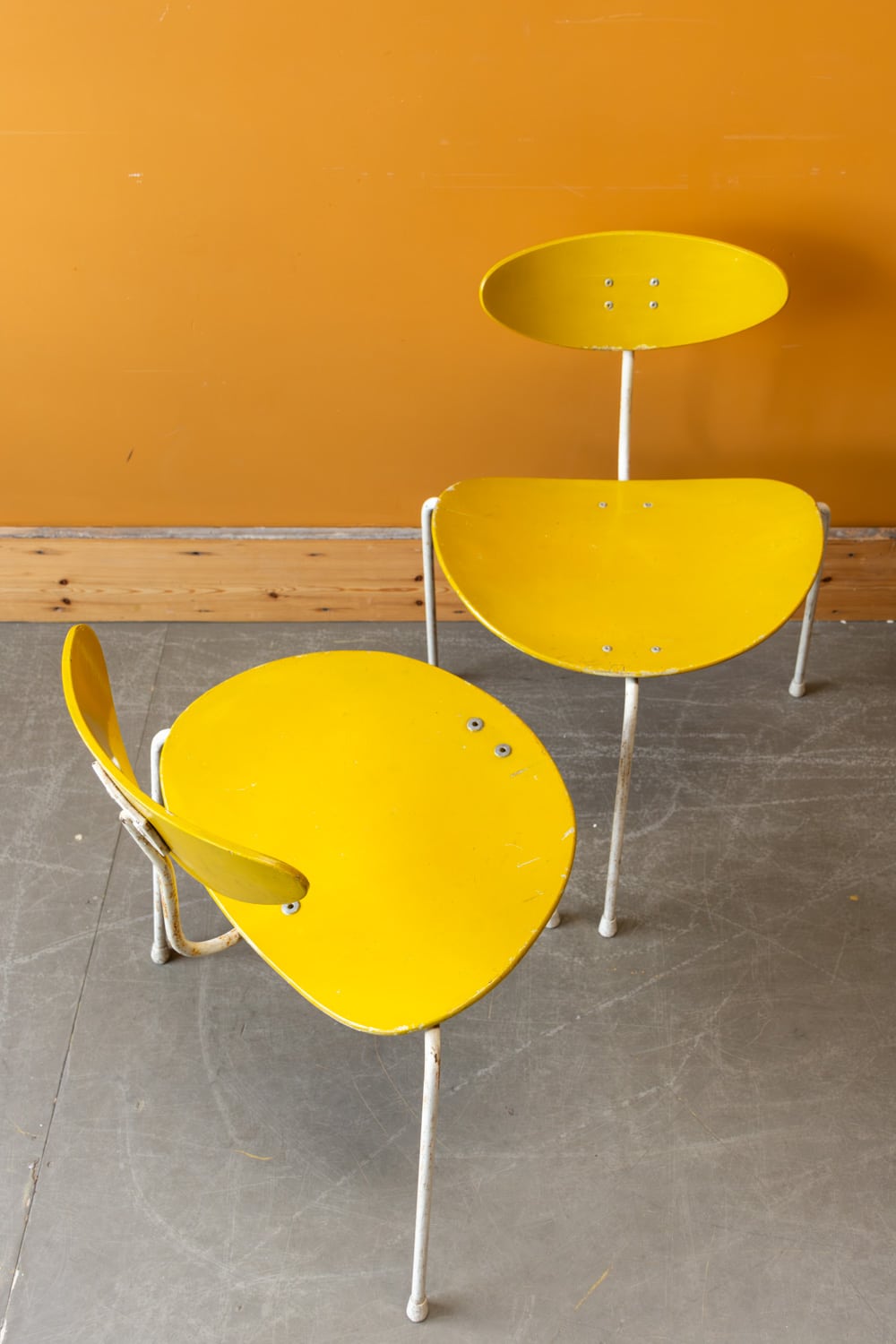 Ernest Race Unicorn Chairs #8984 - Retrouvius