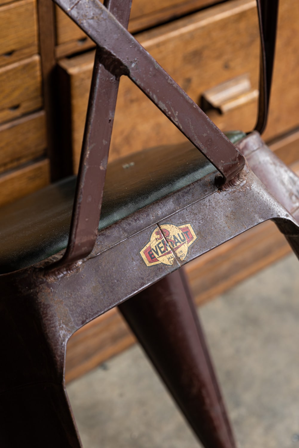 Evertaut Metal Stacking Chairs #8756 - Retrouvius