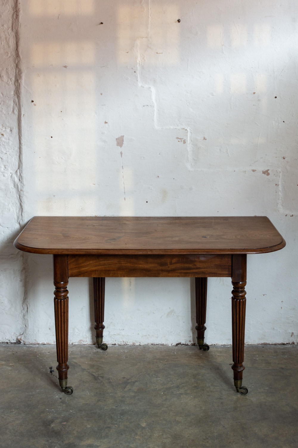 Extendable Georgian Table #6538 - Retrouvius