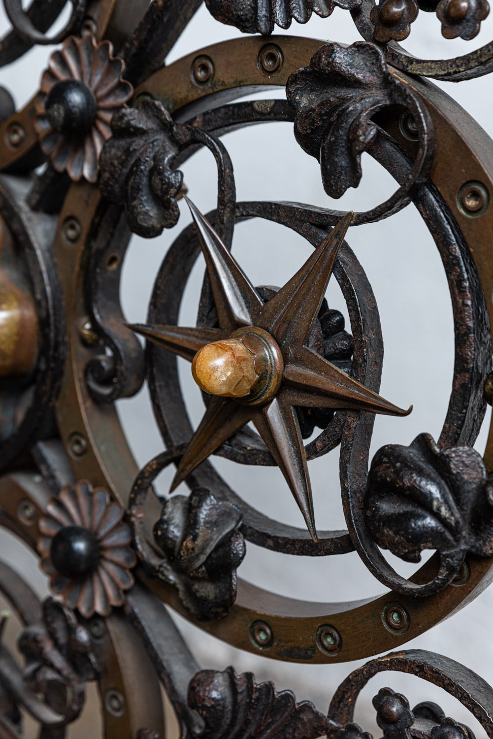 Gilbert Scott & Skidmore gate #8750 - Retrouvius