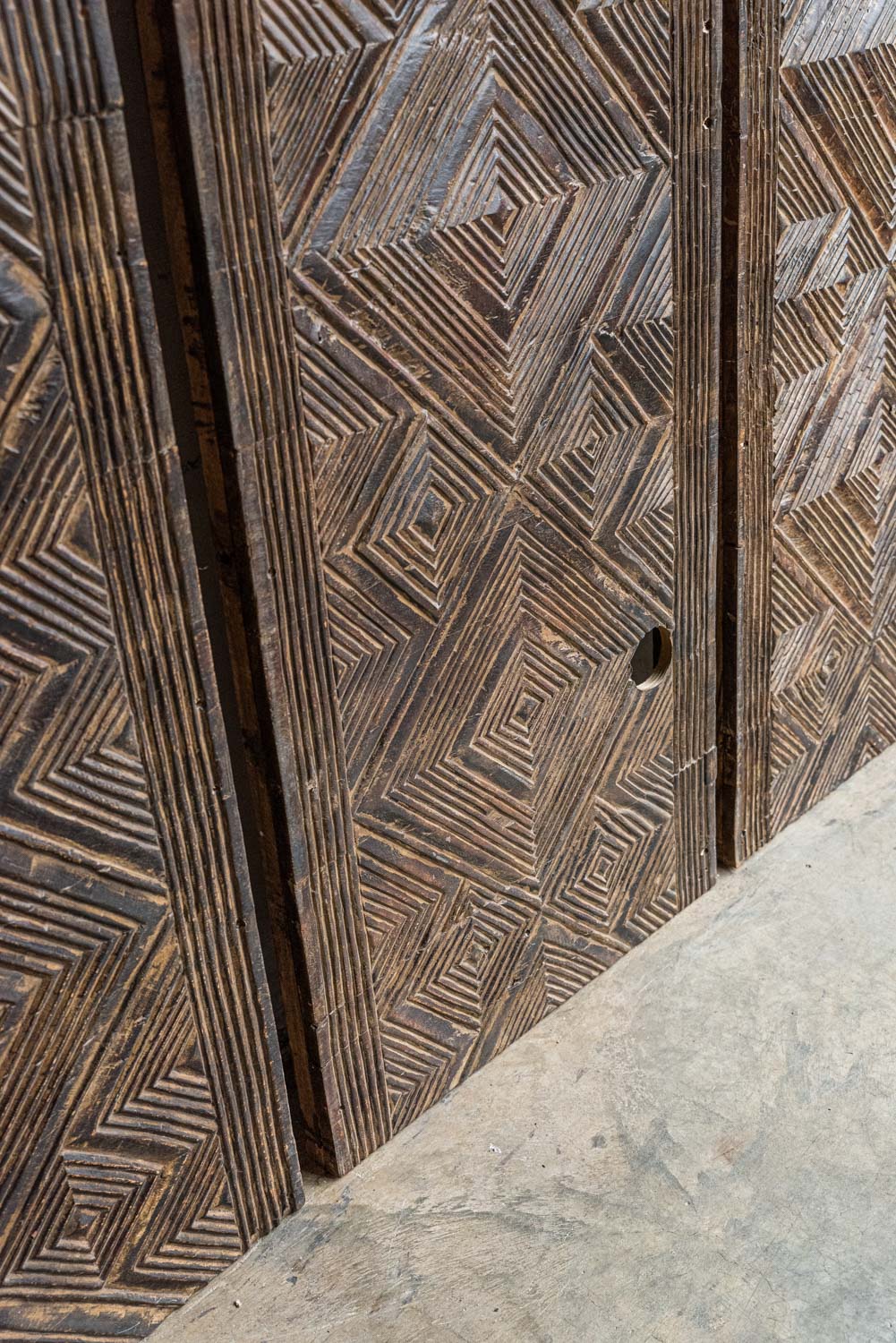 Hand-Carved Geometric Panels #6783 - Retrouvius