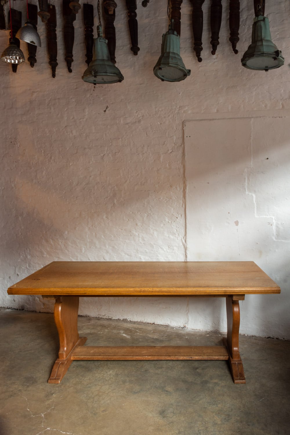 Heal’s Oak Refectory Table #4527 - Retrouvius