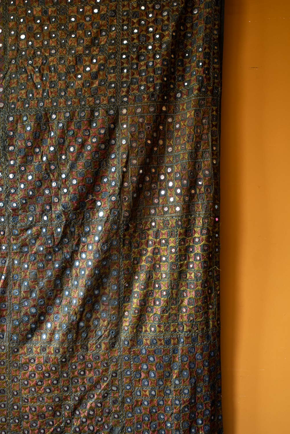 Indian Mirror Textile #9127 - Retrouvius