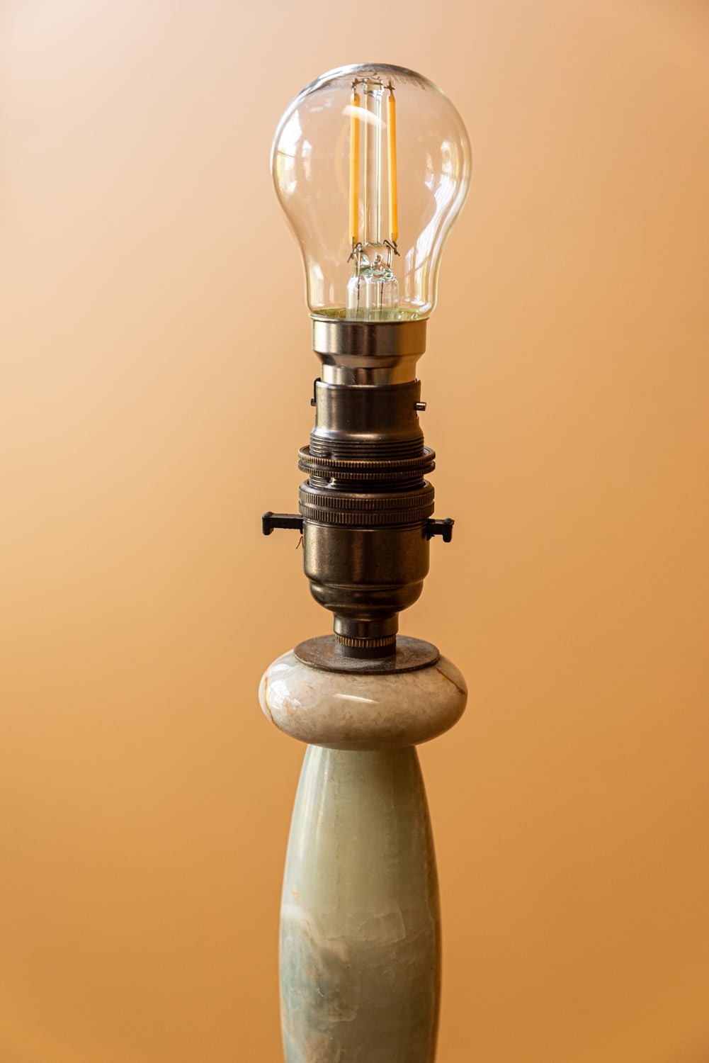 Lamp base in turned onyx sections #8085 - Retrouvius