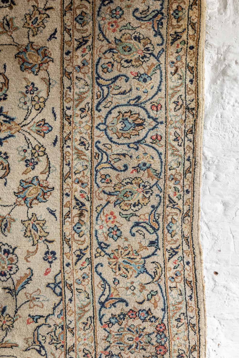 Large cream Persian Carpet #8427 - Retrouvius