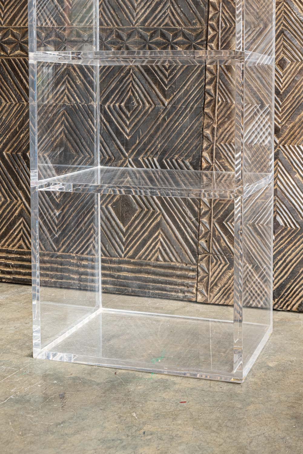 Lucite Bookcase #8414 - Retrouvius