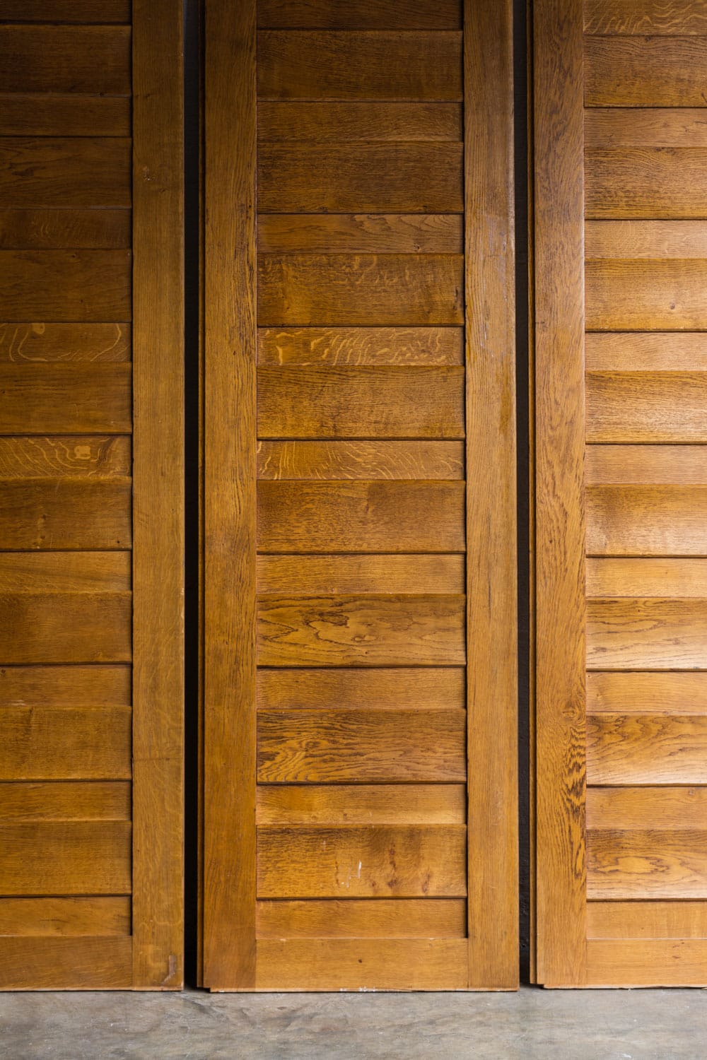 Midcentury Oak Panels #8740 - Retrouvius