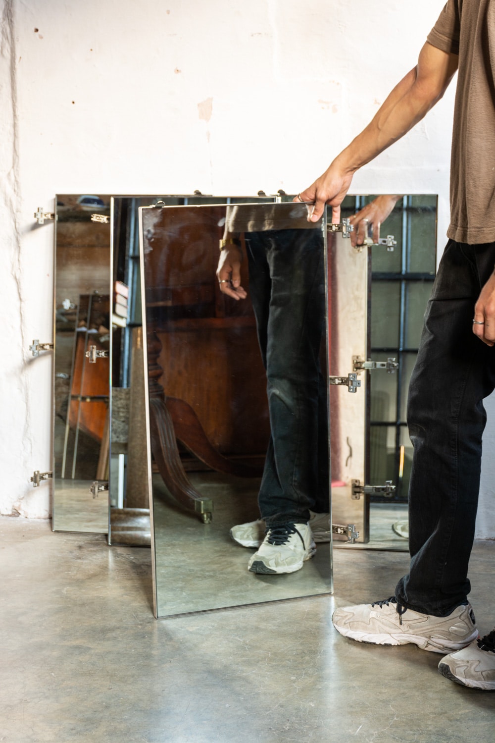 Mirror And Chrome Cupboard Door Panels #6488 - Retrouvius