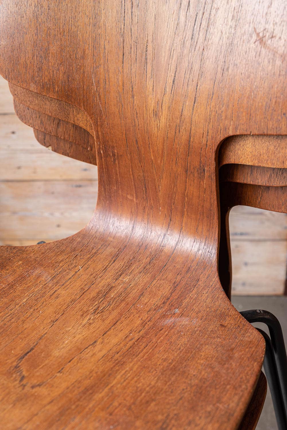 Model 3103 Hammer Chairs #6853 - Retrouvius