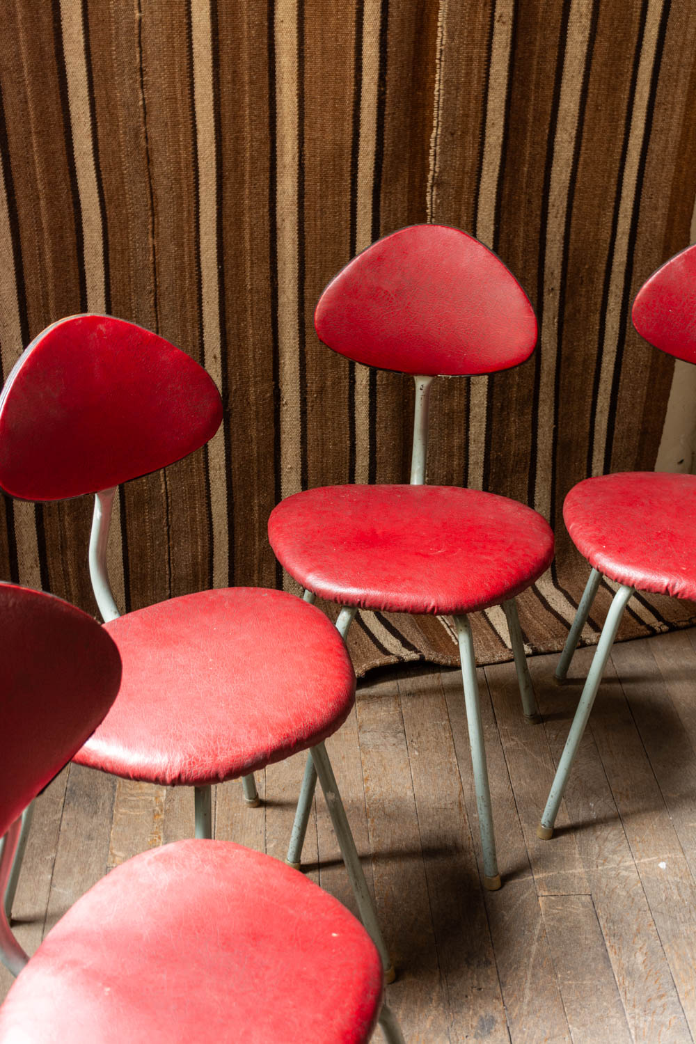 Mollino-style Red Vinyl Chairs #9028 - Retrouvius