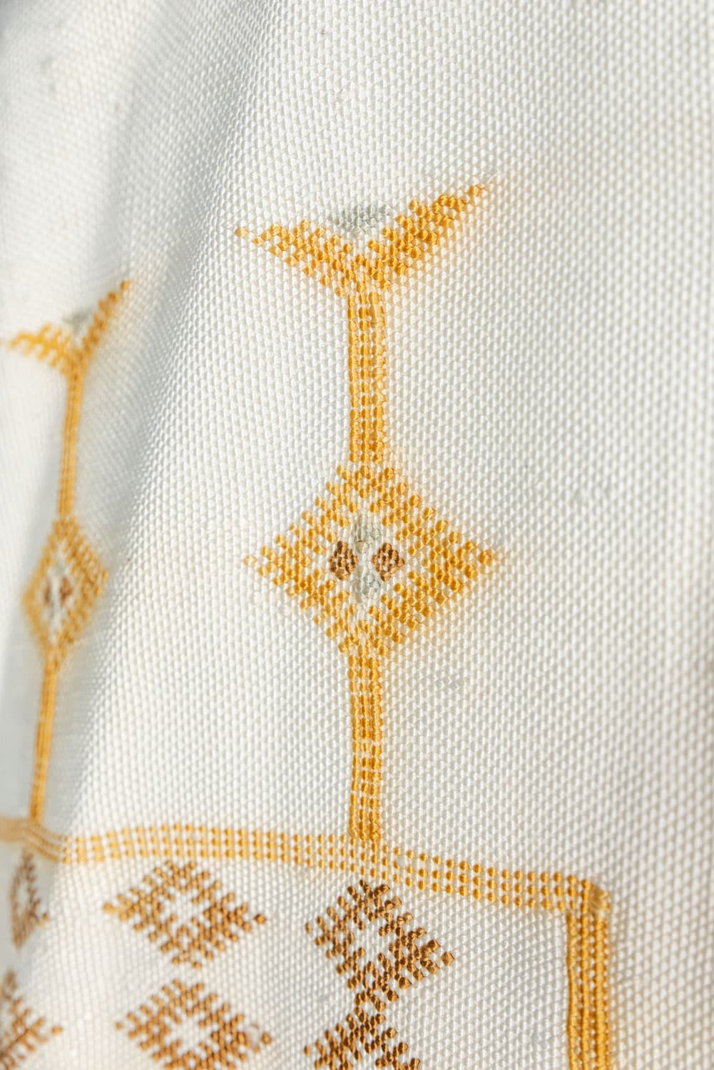 Moroccan Silk Rug #8257 - Retrouvius