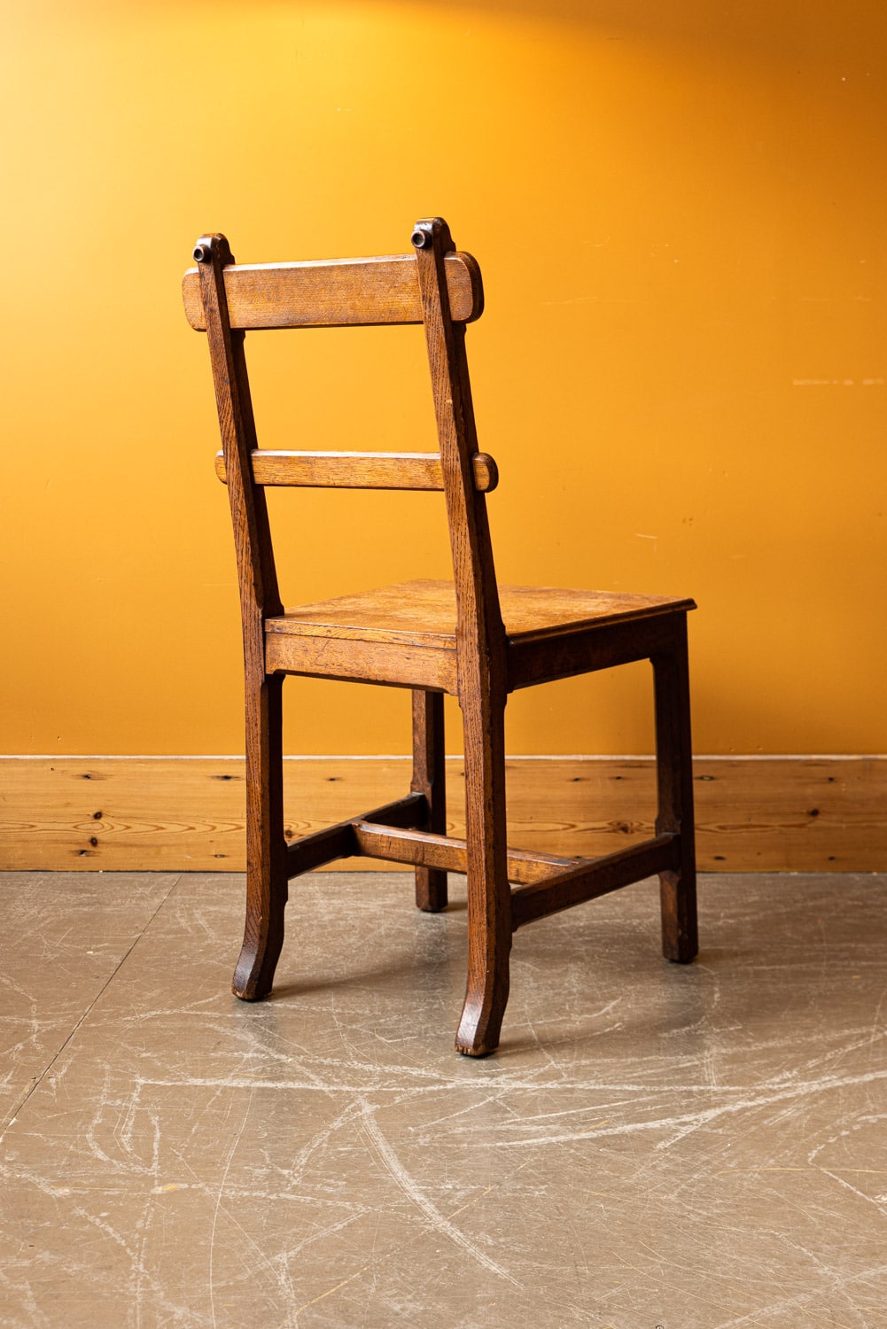Oak Pugin Chair #8516 - Retrouvius