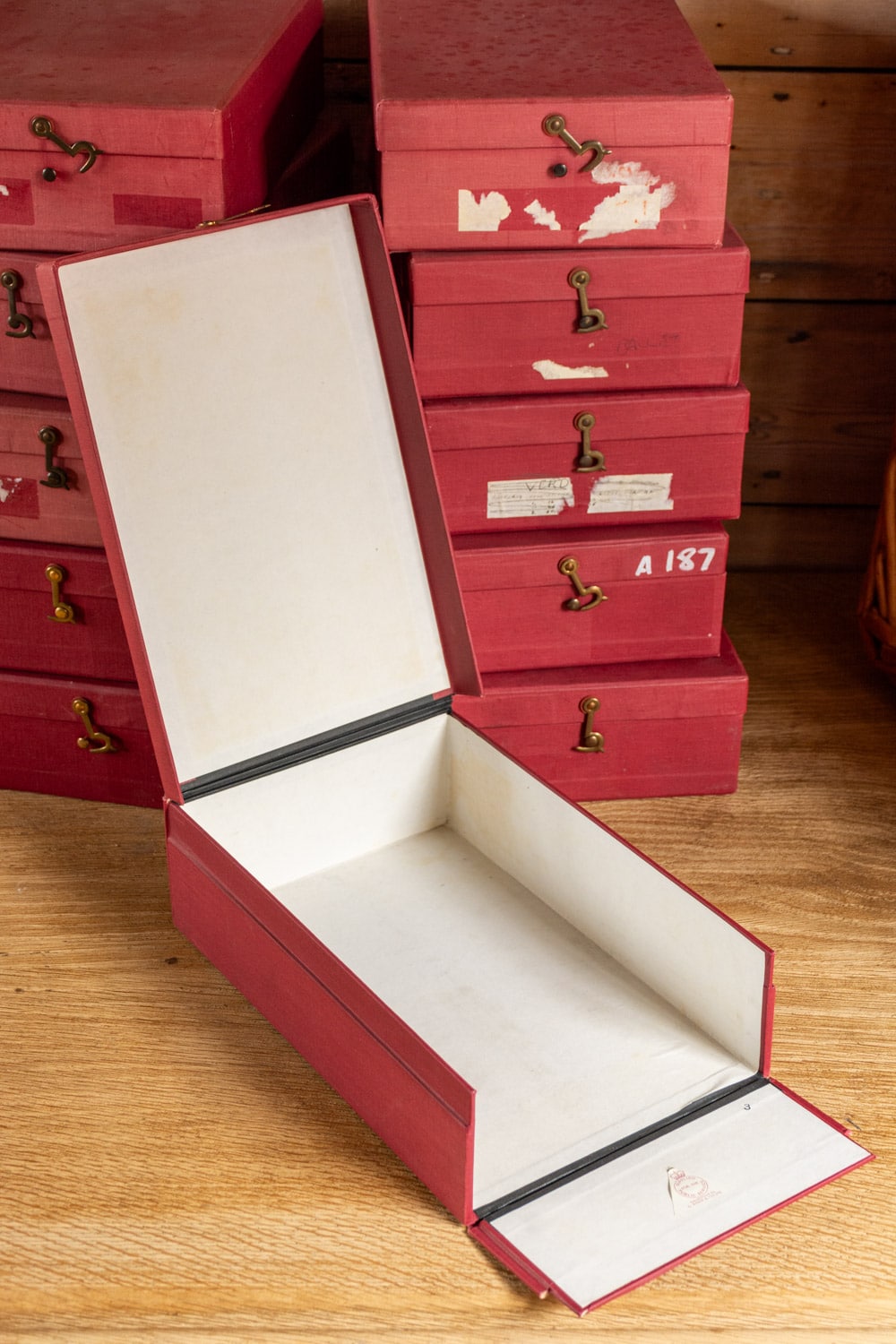 Red Archival Boxes #9044 - Retrouvius