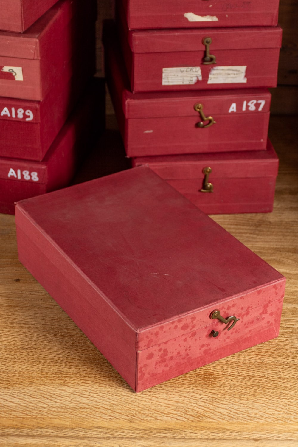 Red Archival Boxes #9044 - Retrouvius