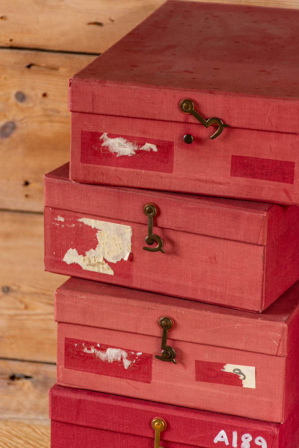 Red Archival Boxes #9044 - Retrouvius