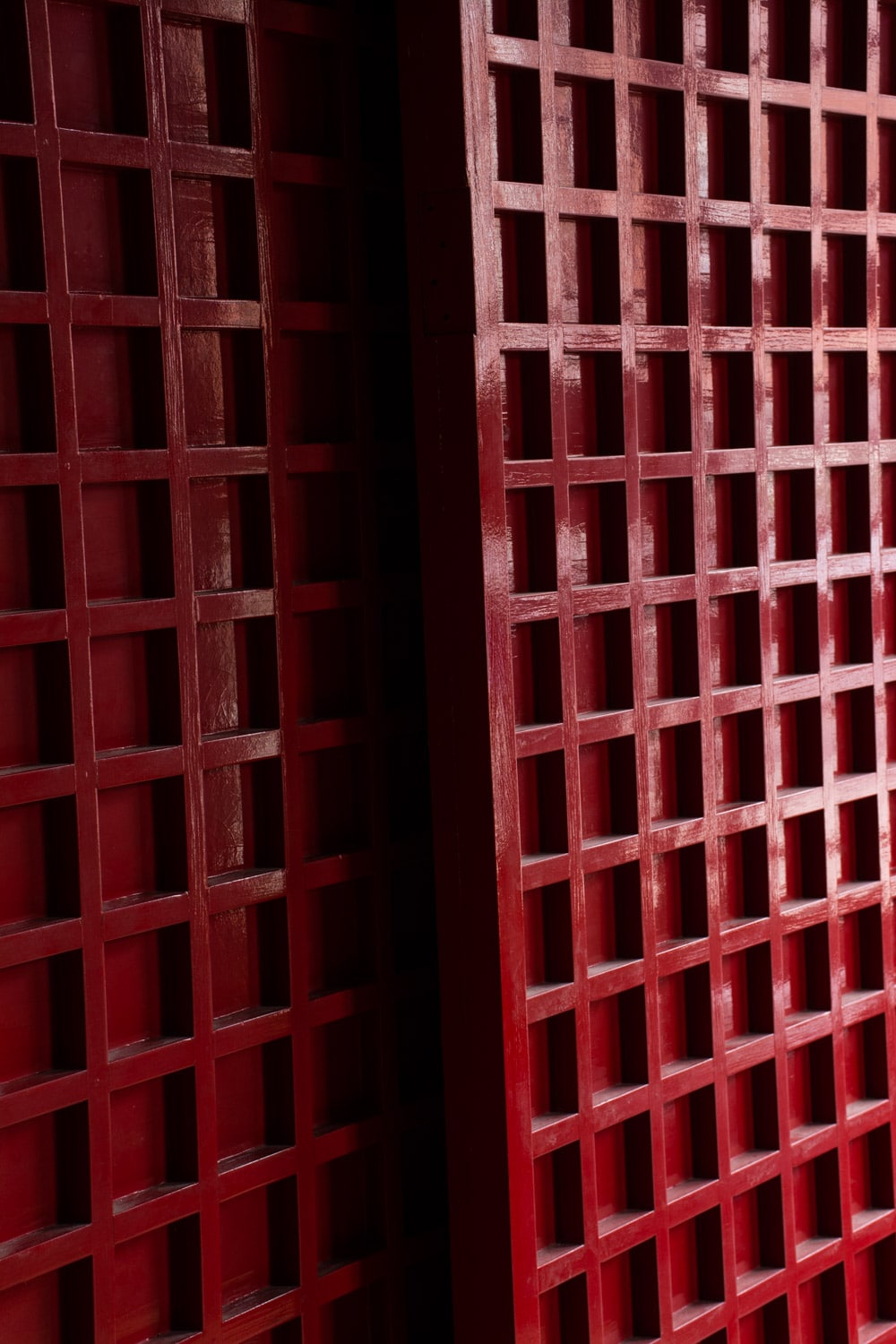 Red Lacquer Panels #8699 - Retrouvius
