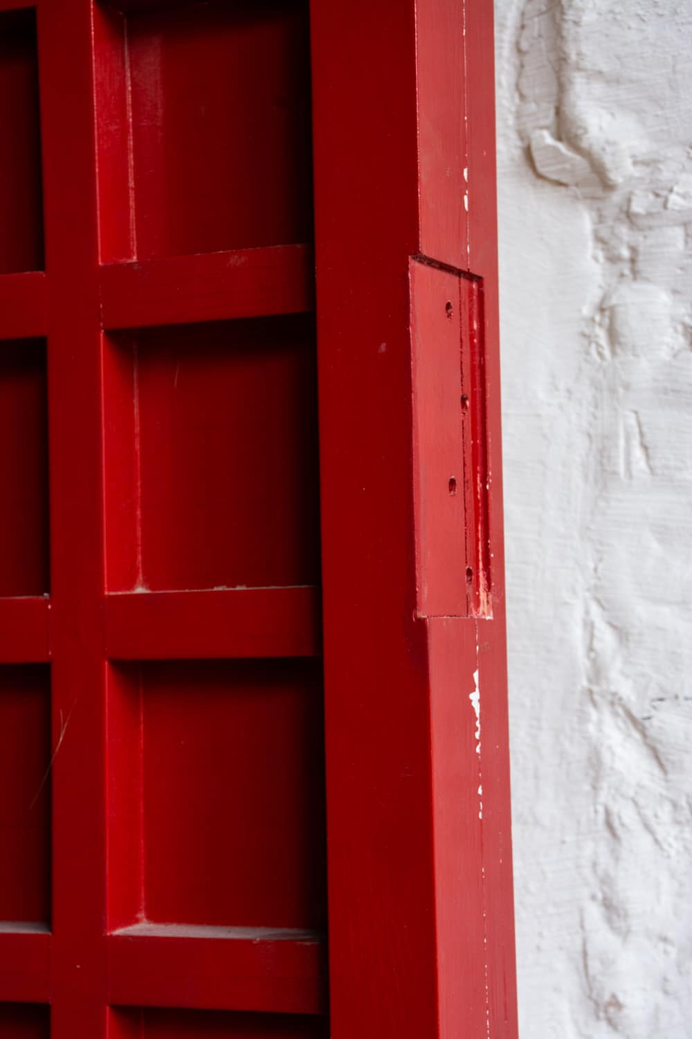 Red Lacquer Panels #8699 - Retrouvius