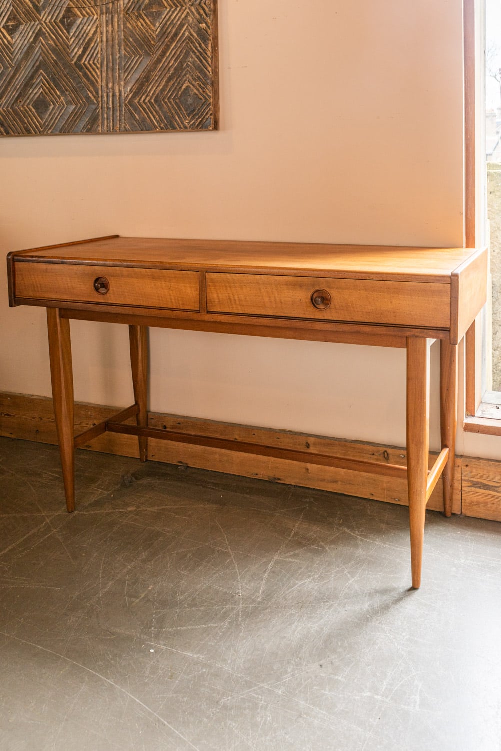 Robert Heritage Console #8858 - Retrouvius