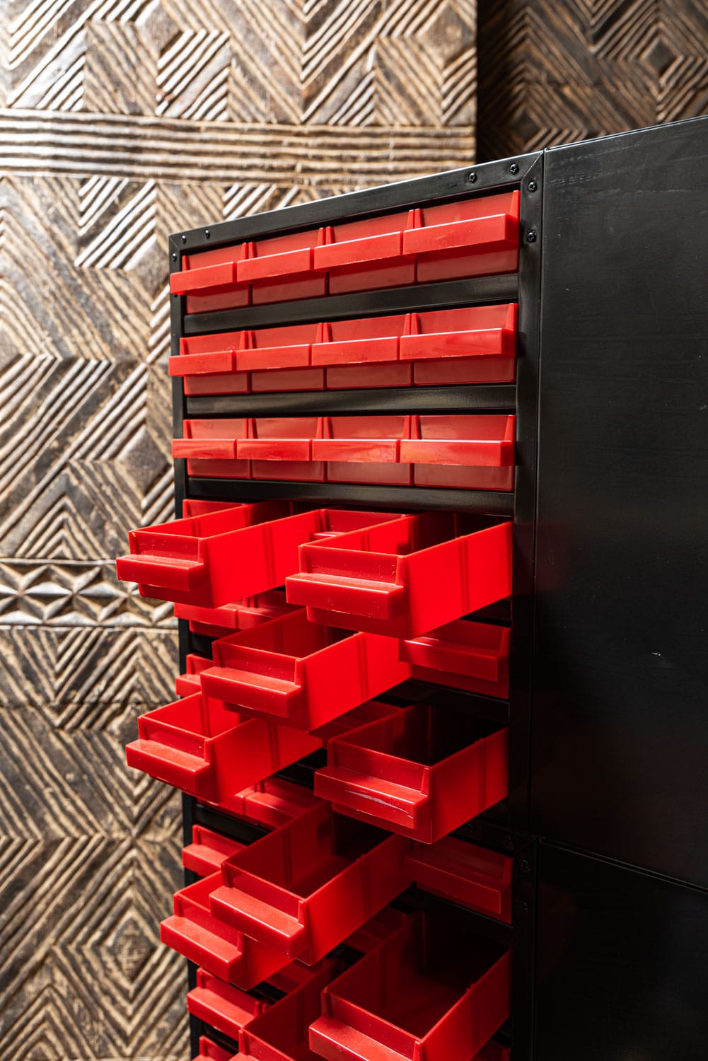 Rotating Workshop Cabinet #8656 - Retrouvius