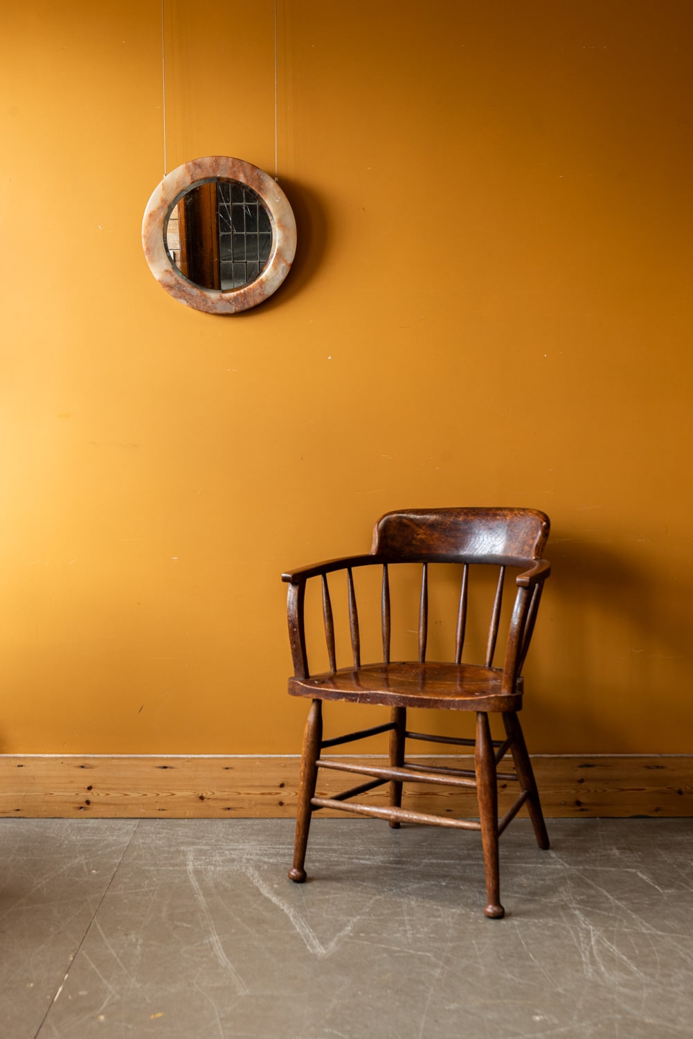 Round Alabaster Mirror #9122 - Retrouvius