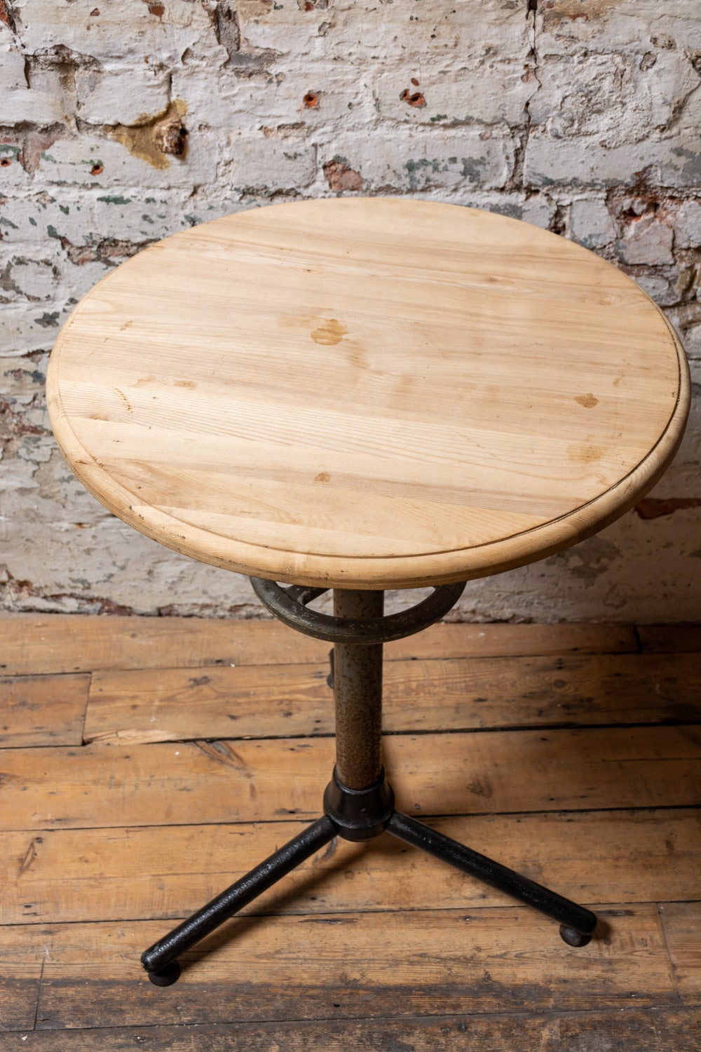 Sculptors table #8228 - Retrouvius