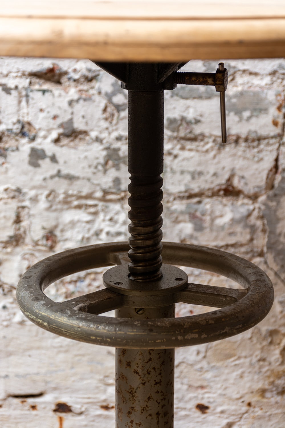 Sculptors table #8228 - Retrouvius