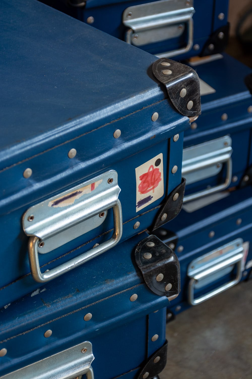 Strong Storage Boxes #6868 - Retrouvius