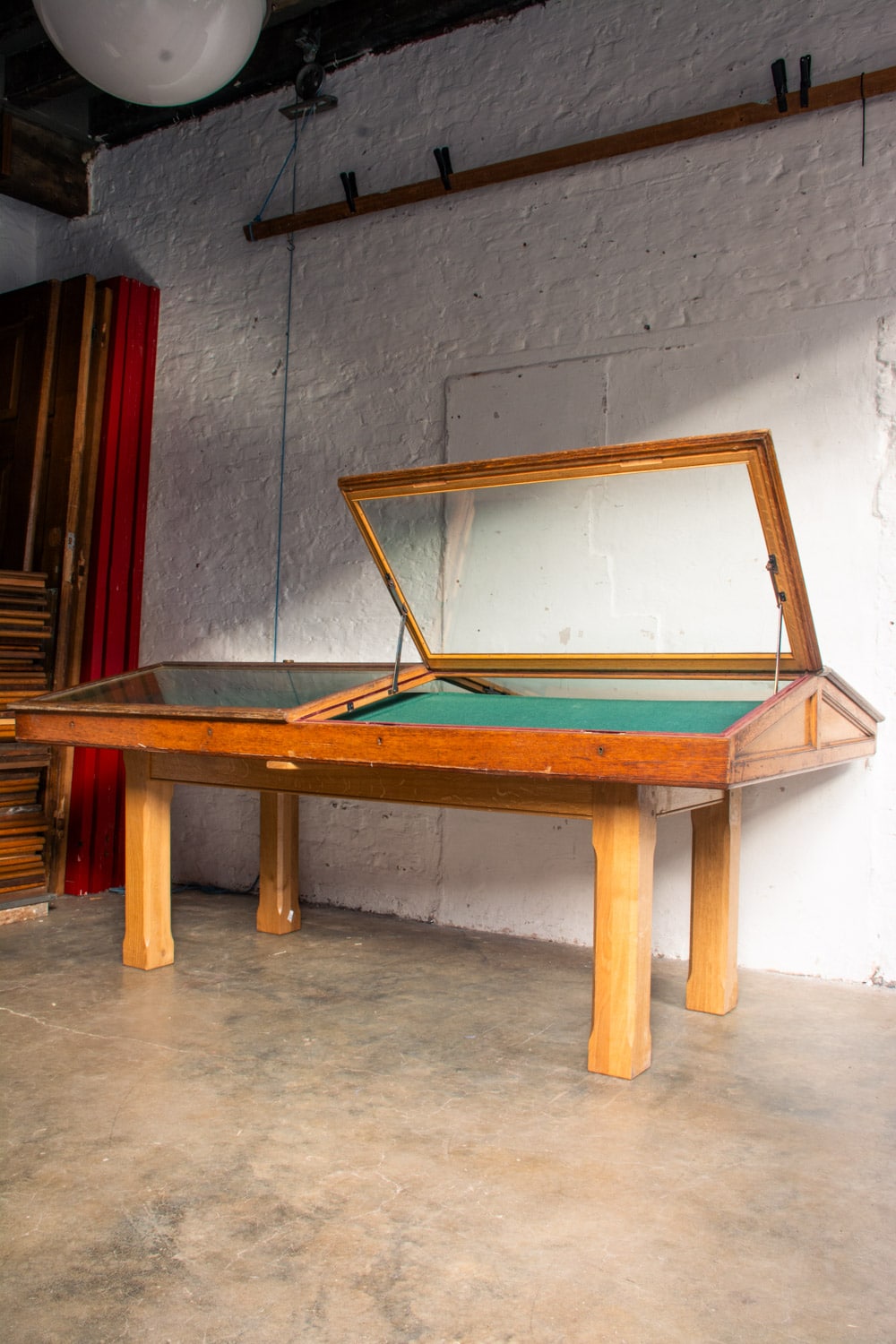 Tabletop Museum Display Case #8797 - Retrouvius