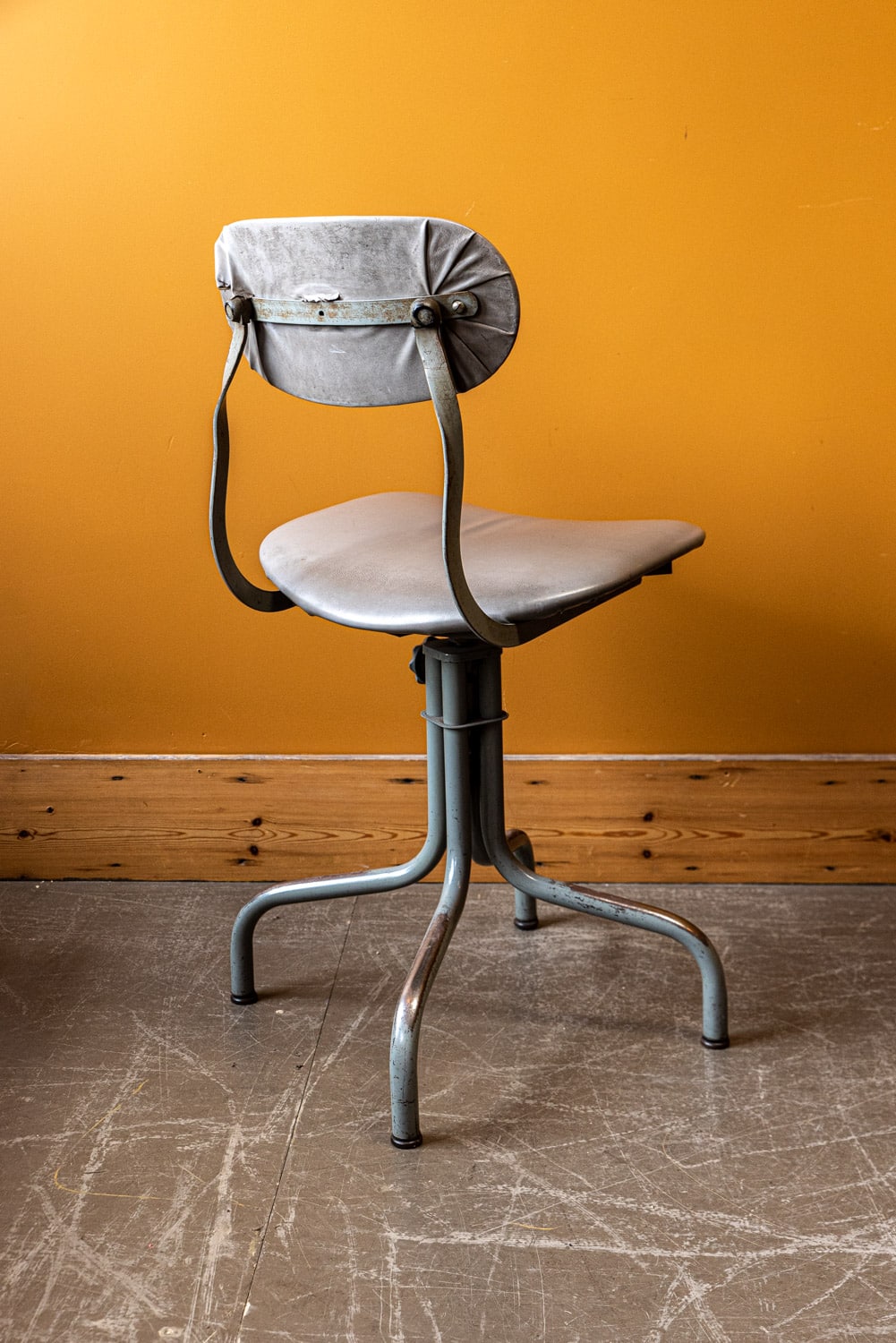 Tansad Industrial Machinists Chair #8543 - Retrouvius