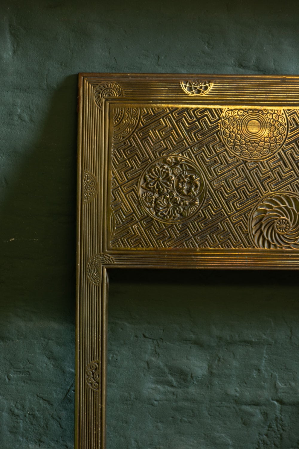 Thomas Jeckyll Brass Fire Surround #6256 – Retrouvius