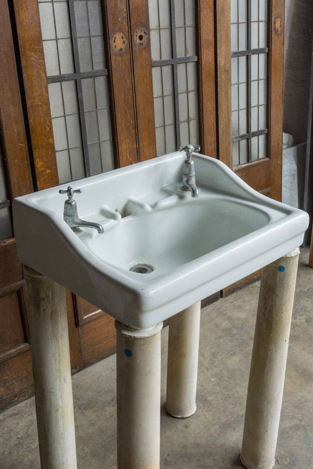 Victorian Sink Basin #5844 - Retrouvius