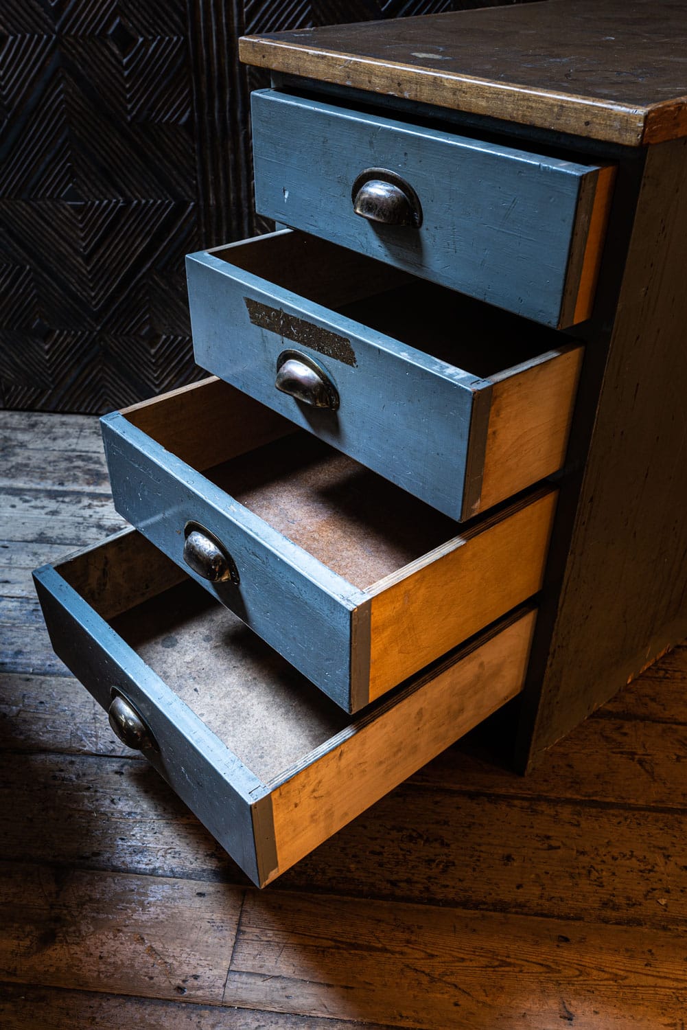 Vintage Drawers #8635 - Retrouvius
