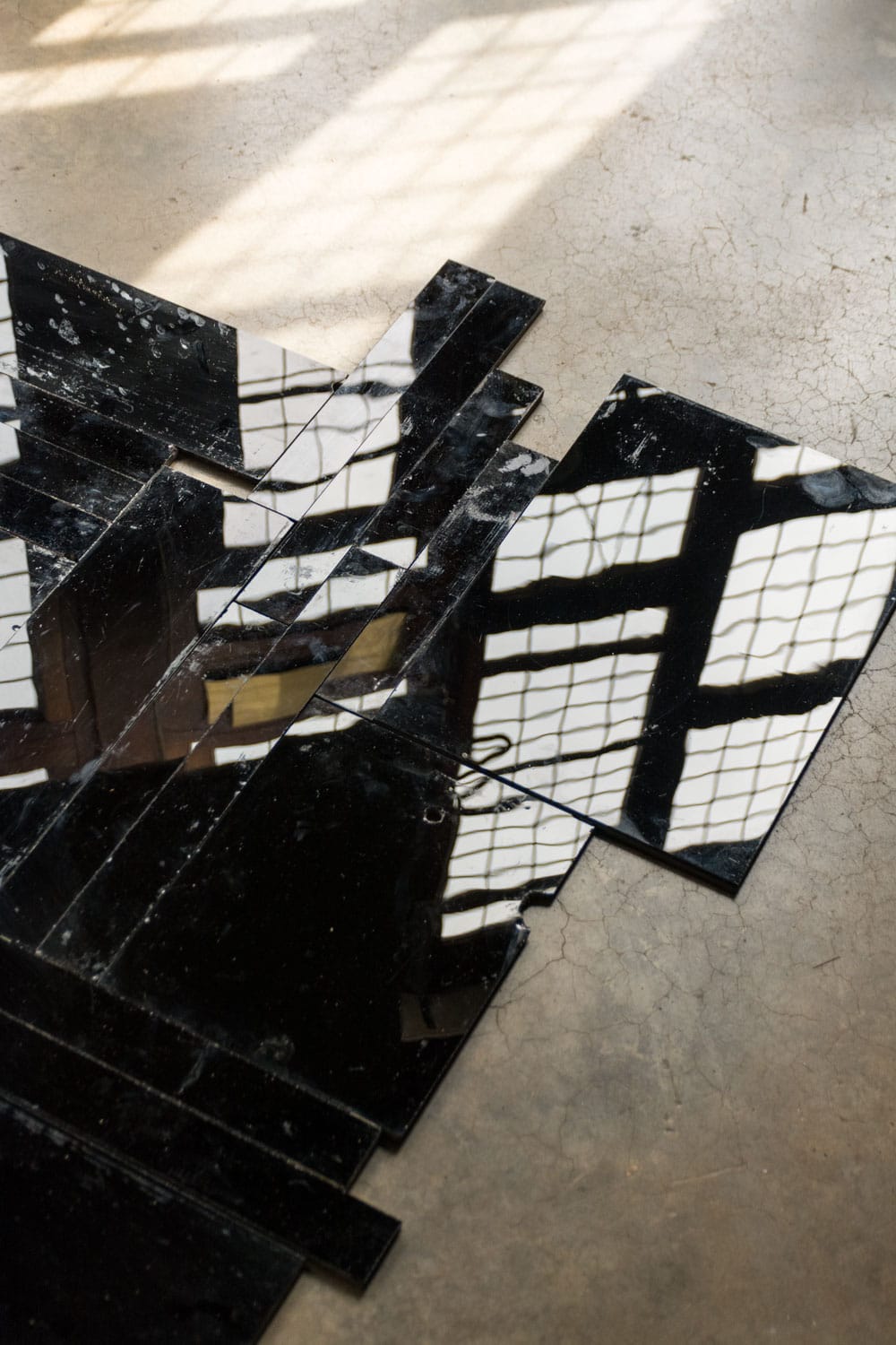 Vitrolite Glass #9972 - Retrouvius