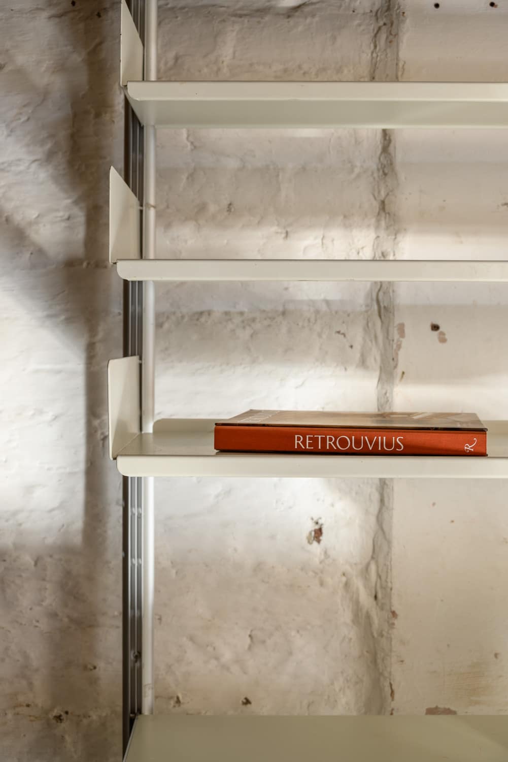 Vitsoe 606 Universal Shelving System #1283 - Retrouvius