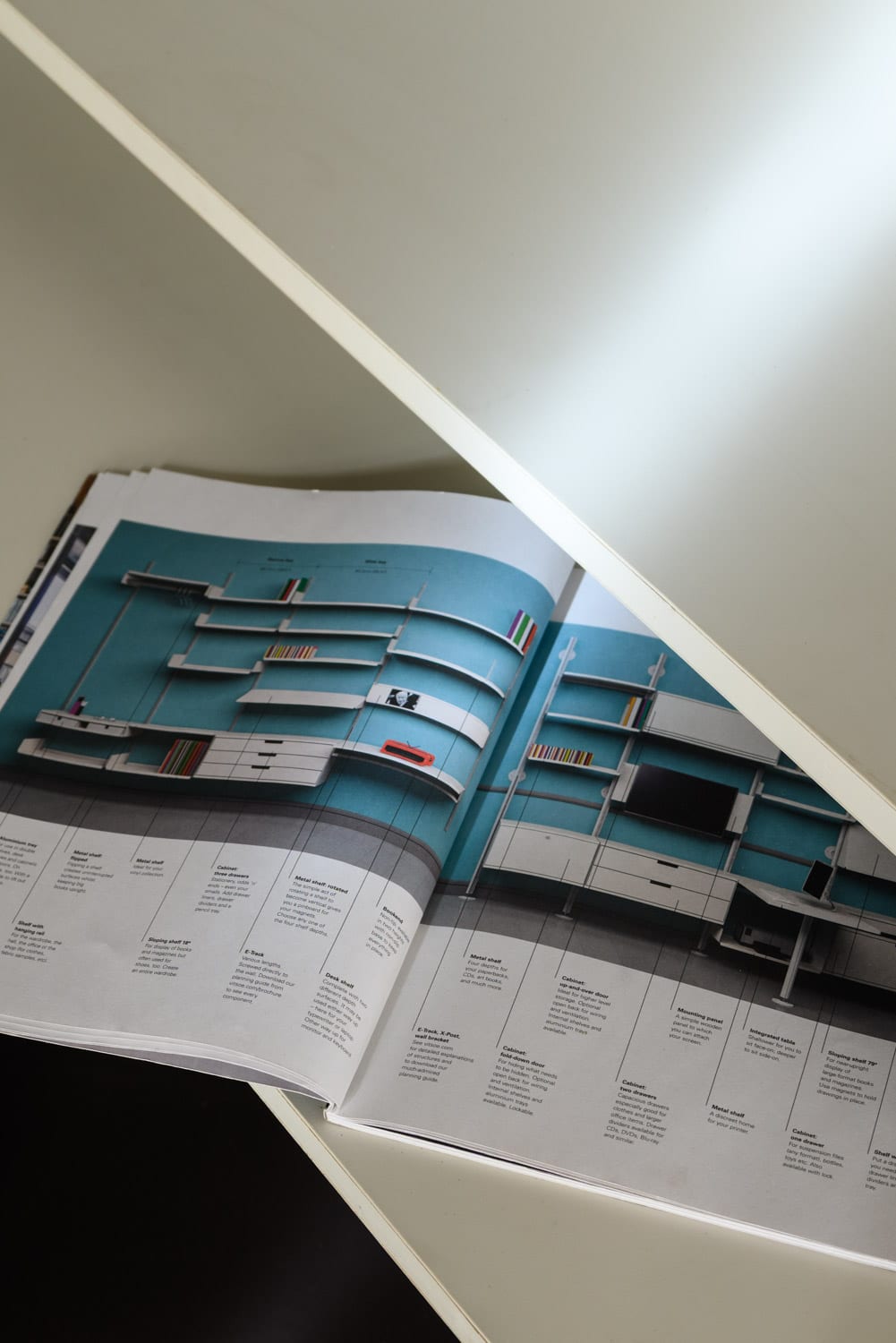 Vitsoe 606 Universal Shelving System #1283 - Retrouvius