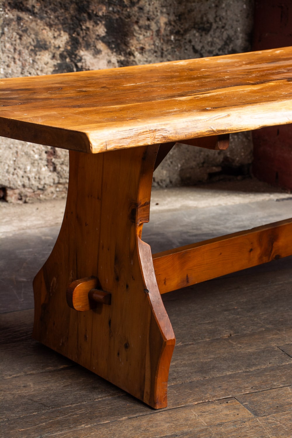 Waney Yew Coffee Table #8796 - Retrouvius