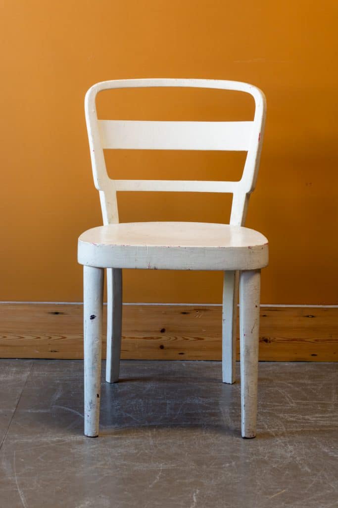 Painted Thonet chair - Retrouvius