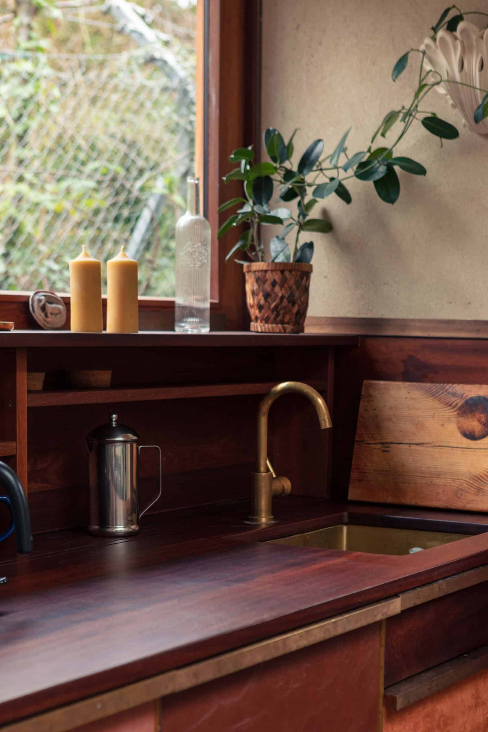 Guide To Reclaimed Iroko Worktops - Retrouvius
